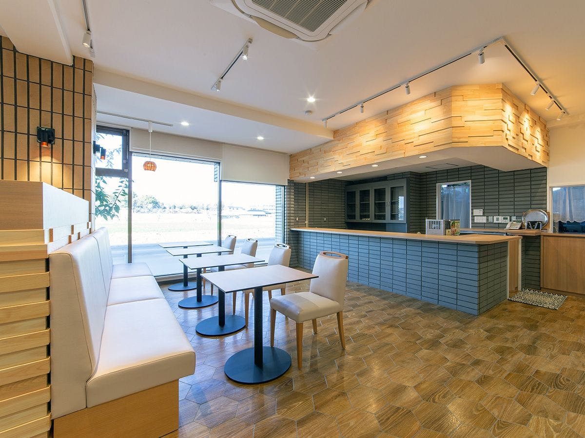 ビジネスホテルこさなぎ - クオカード（1000円分）+朝食付シングル8600円～＜フィットネス利用OK＆大浴場完備＞ - 禁煙/本館シングル【シモンズセミダブル】 【Yahoo!トラベル】