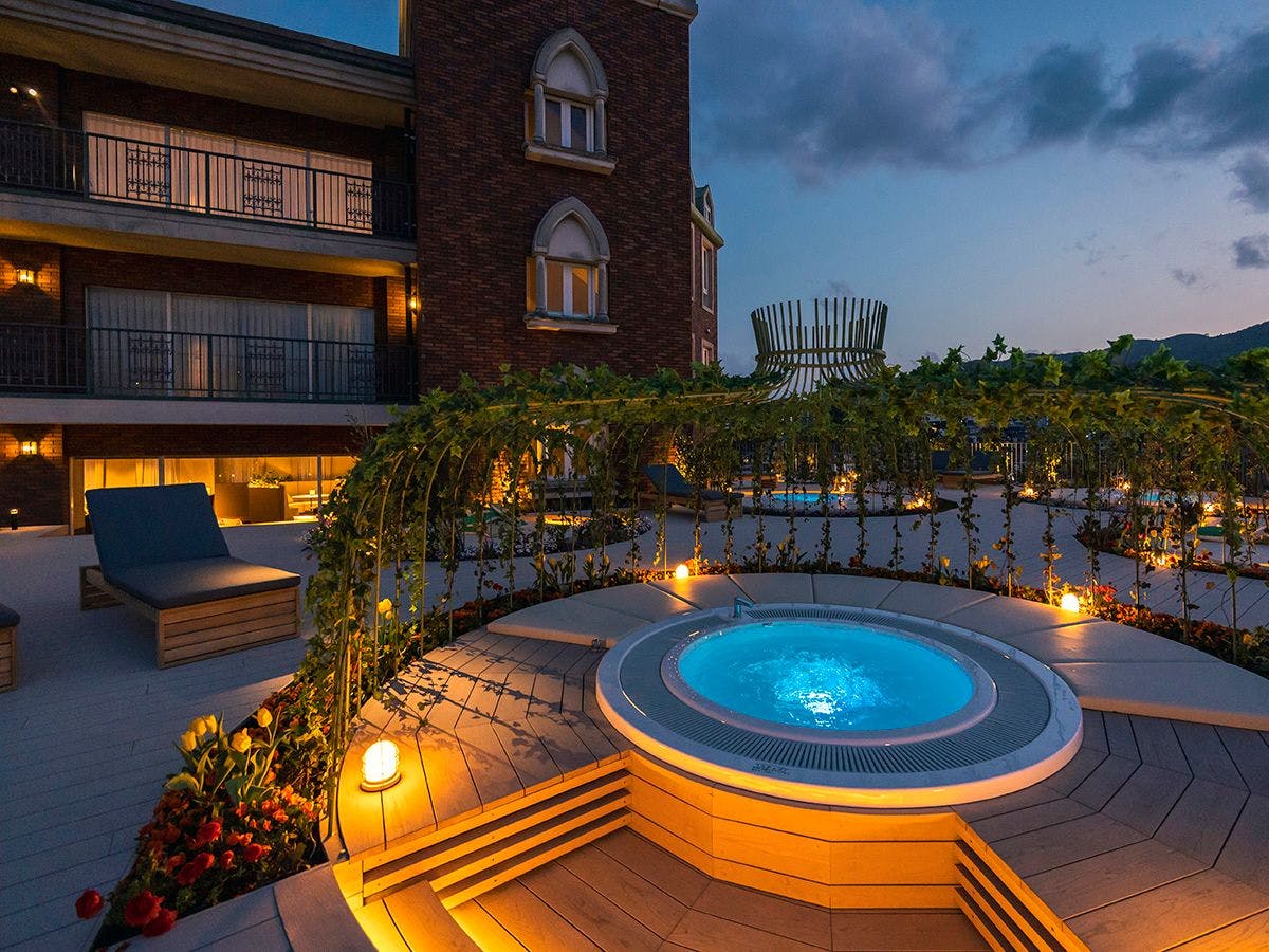 ROYAL CHESTER NAGASAKI hotel＆retreat - 【ファミリープラン‐2食付】小学生以上のお子様と一緒にホテルステイ＜家族写真撮影＆お菓子付＞ - 【ジュニア ...