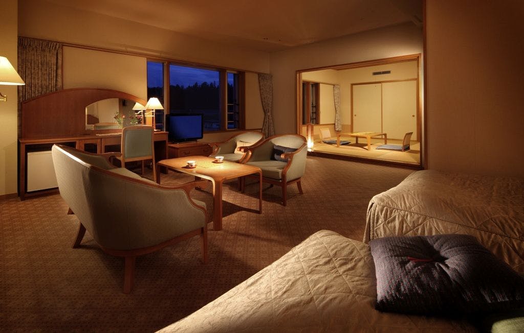 Yuyu no Sato Yusa & Ofuro Cafe Yusa - 【No Meals Included】Enjoy reading ...