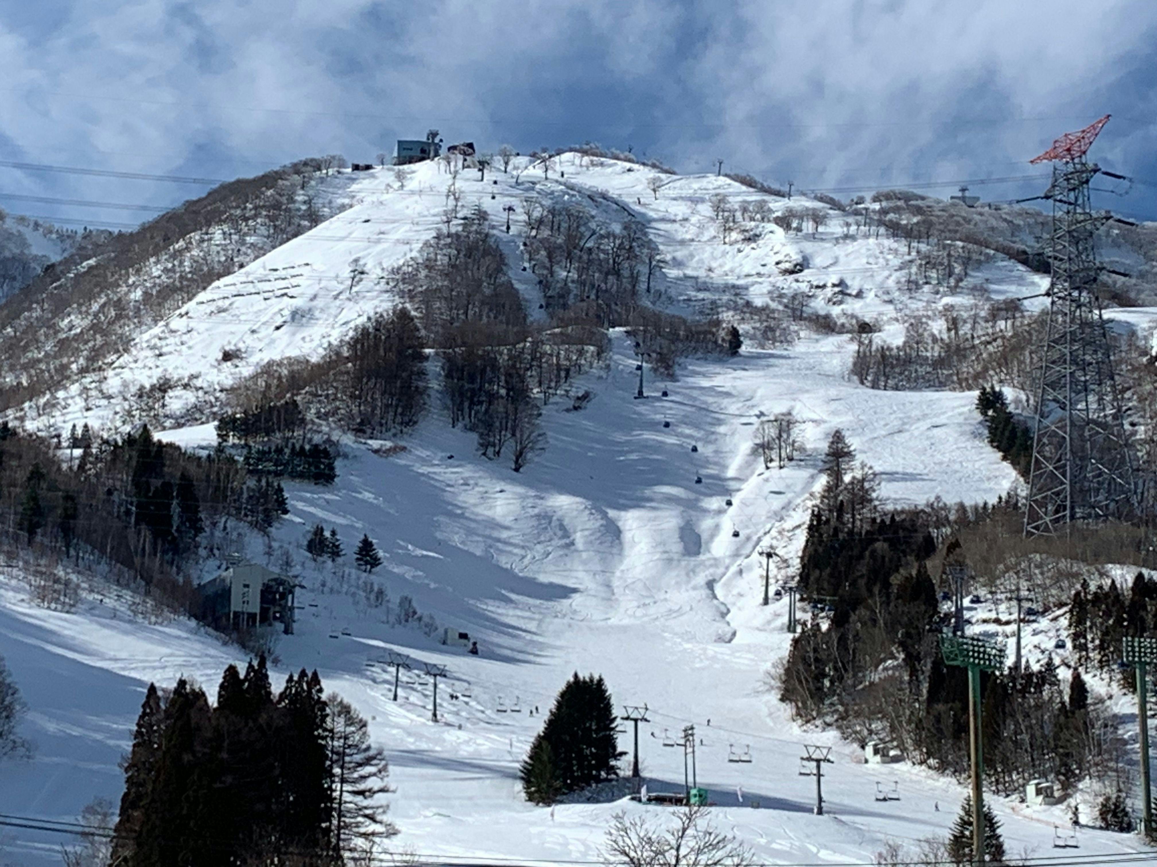 三国峠温泉 御宿本陣 雪月風花 月見庵 雪見庵 - 【冬・Mt.Naeba共通リフト1日券付】あったかメニュー食べ放題！夕朝食ともにバイキング！ - 【禁煙】和室8～10畳（バス・トイレ・洗面 ...