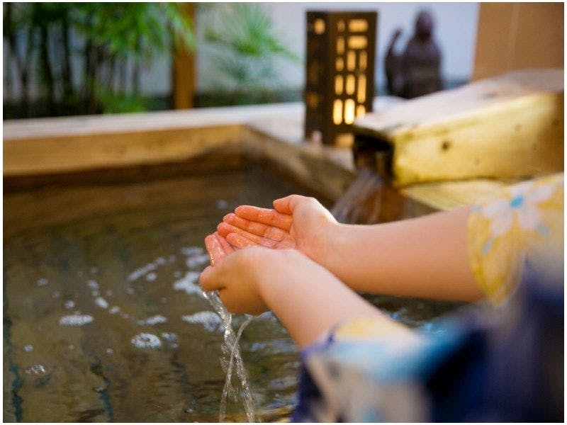 からつ温泉 旅館 綿屋 - 【基本会席】季節ごとに異なる唐津の旬の恵みを味わう！唐津の温泉を満喫 - 【洋室ツイン】「2022年改装」レトロな ...