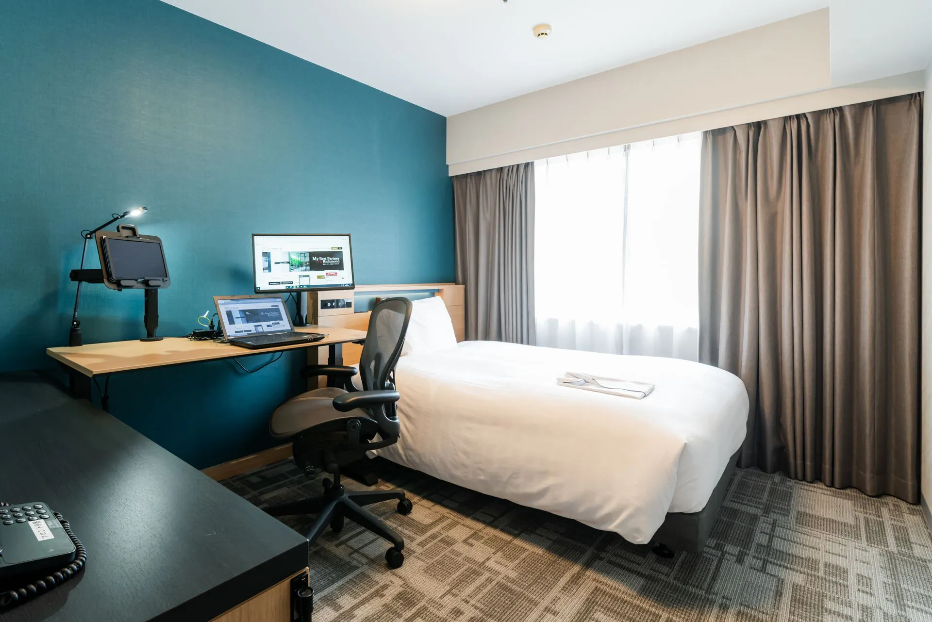 Richmond Hotel Kagoshima Tenmonkan - 【Kamar Konsep Bisnis】Meja yang ...