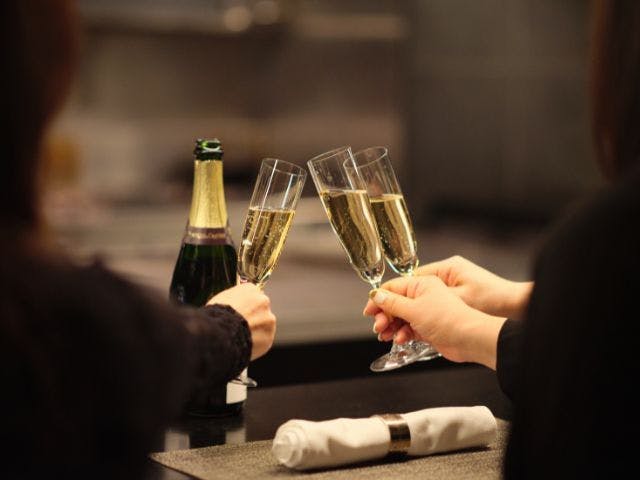 WeBase Kamakura - 【夫妻・女子旅】品味鎌倉時令的鐵板燒晚餐套餐＆附贈驚喜特典 - 【禁菸】雙床房（無浴缸，有淋浴） - 住宿預訂是[IKYU.com]