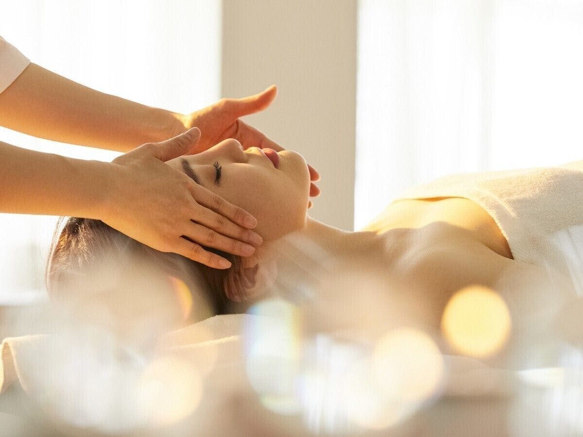 Niseko Konbu Onsen Tsuruga Besso Moku no Sho - [Onsen Girls' Trip ...