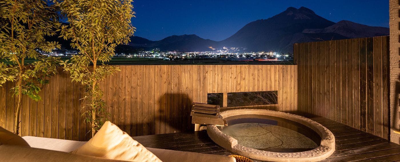 【Yufuin Luxury Villa -zakuro-】の空室状況を確認する - 宿泊予約は[一休.com]